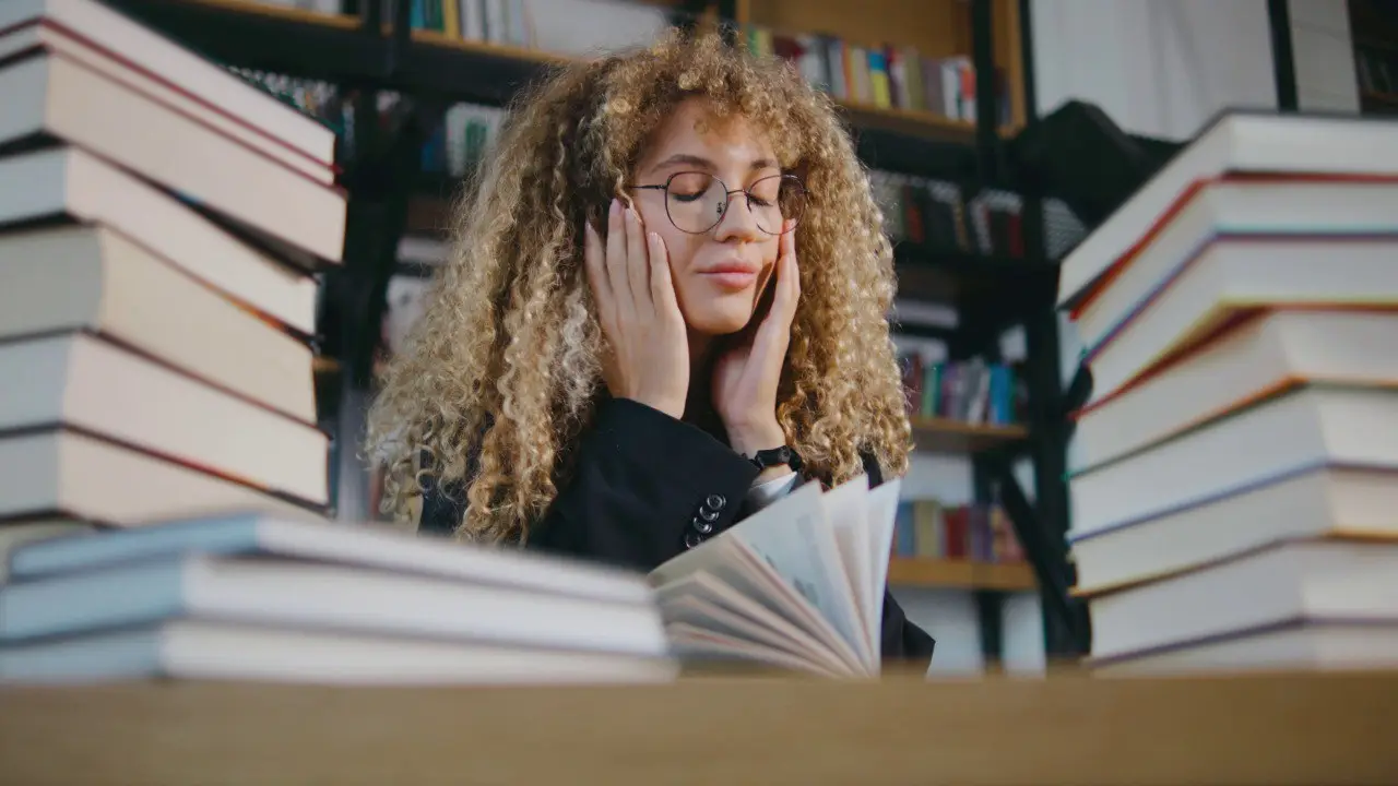 Cognitive Load Theory for Smarter Reading